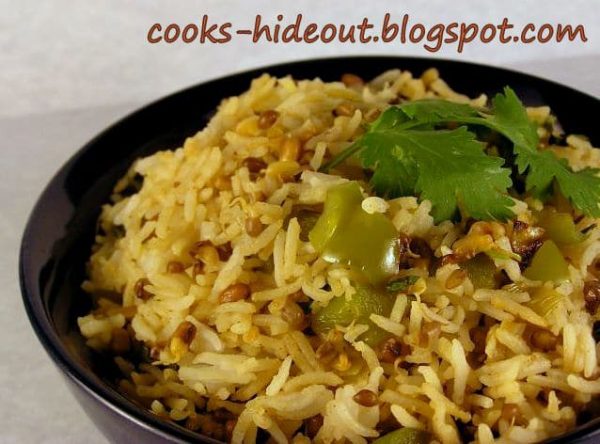 Sprouted Matki Pulao (Moth Beans Pilaf) Recipe | cookshideout