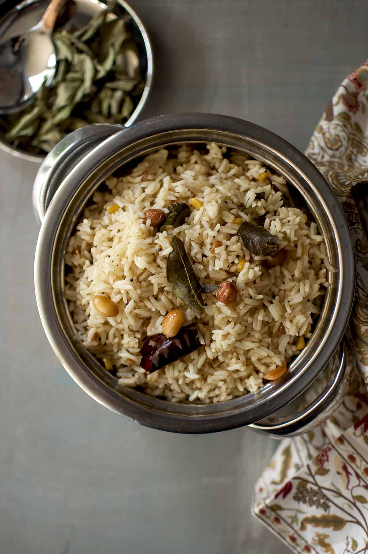 Tamarind Rice Recipe | Andhra Style | Cook's Hideout