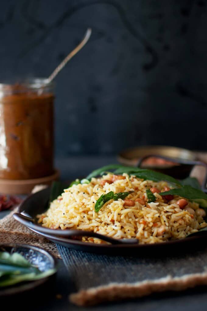Puliyodarai Recipe | Tamarind Rice Masala Paste | Cook's Hideout