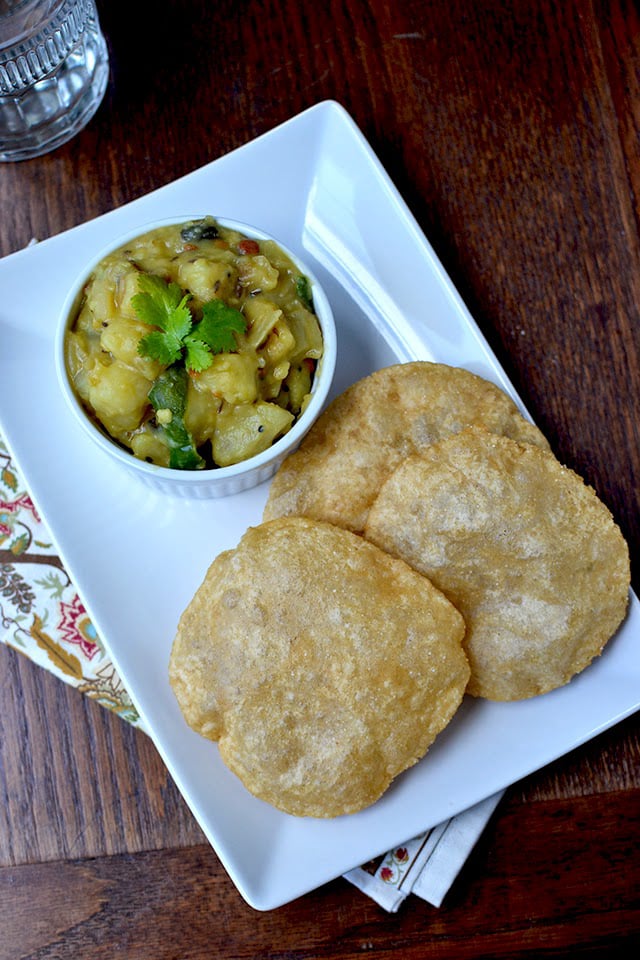 Poori Curry