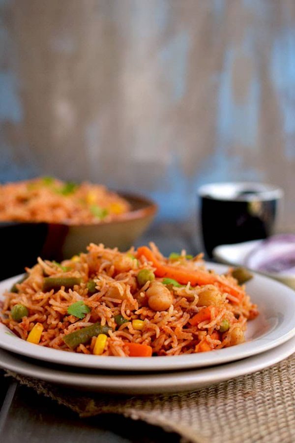 Vegetable Makhani Rice Recipe | cookshideout