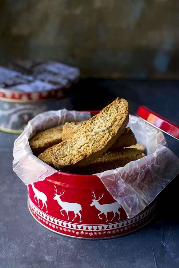 Mini Almond Biscotti Recipe | Cook's Hideout