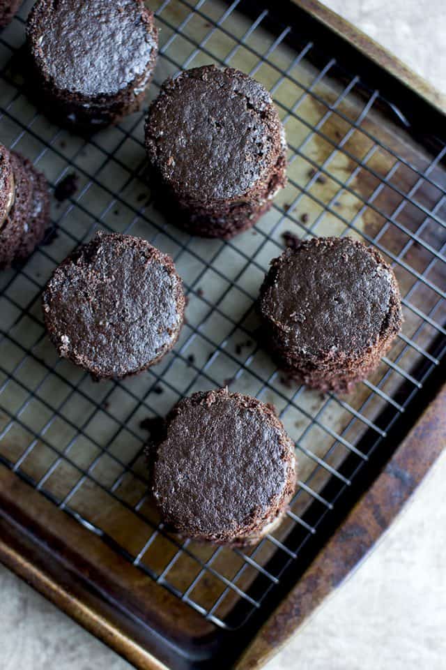 Mini Chocolate Layer Cake (Eggless Recipe) - Cook's Hideout