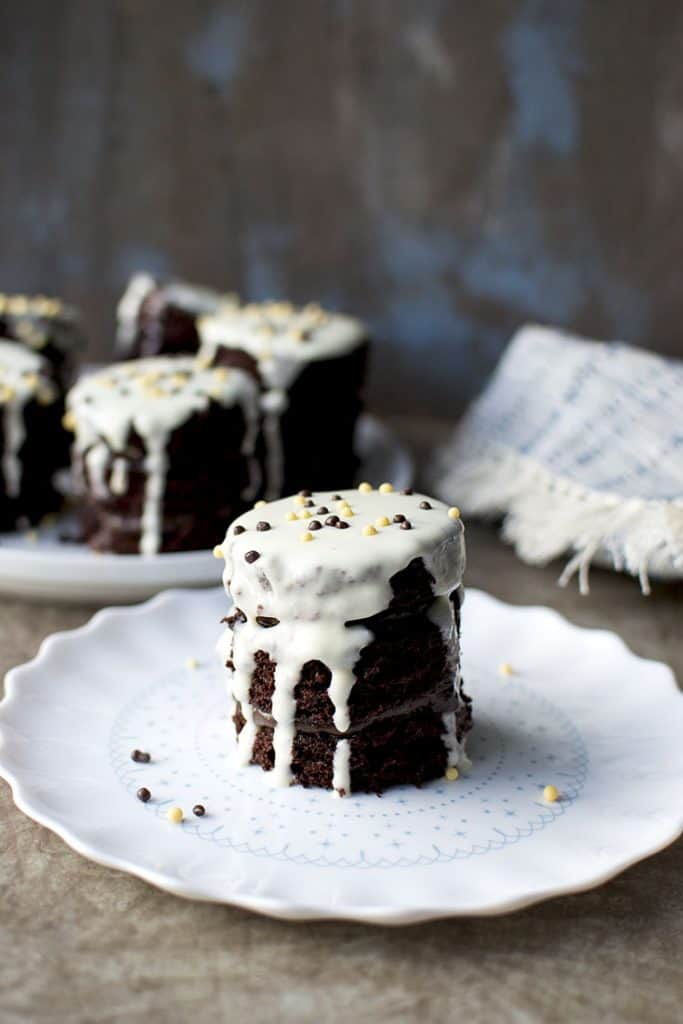 Mini Chocolate Layer Cake (Eggless Recipe) - Cook's Hideout