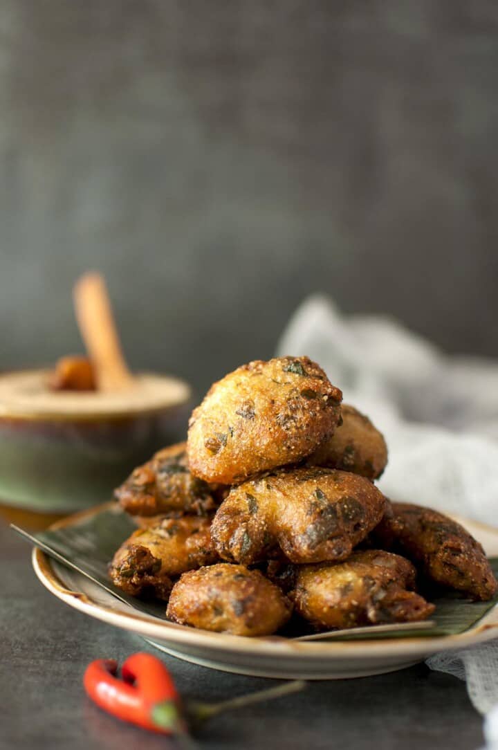 Palakura Punukulu Recipe | Andhra Snack | Cook's Hideout