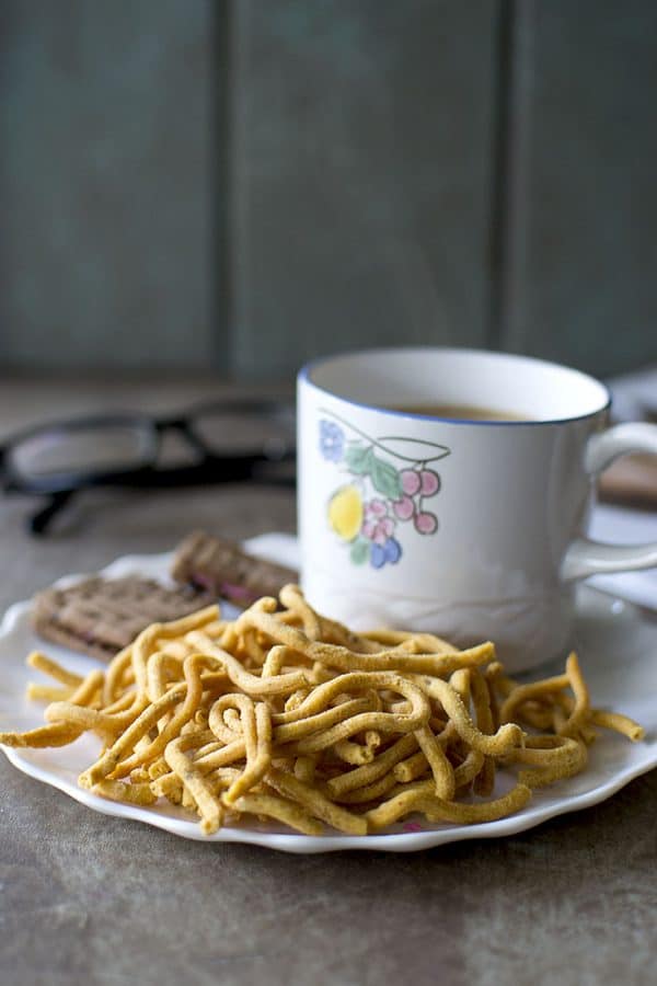 Easy to make Gathiya (Gathia) Recipe | Diwali Snack - Cook's Hideout