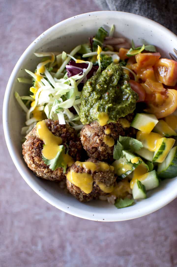 Meatless Meatballs Recipe | Easy 30 minute dish | Cook's Hideout